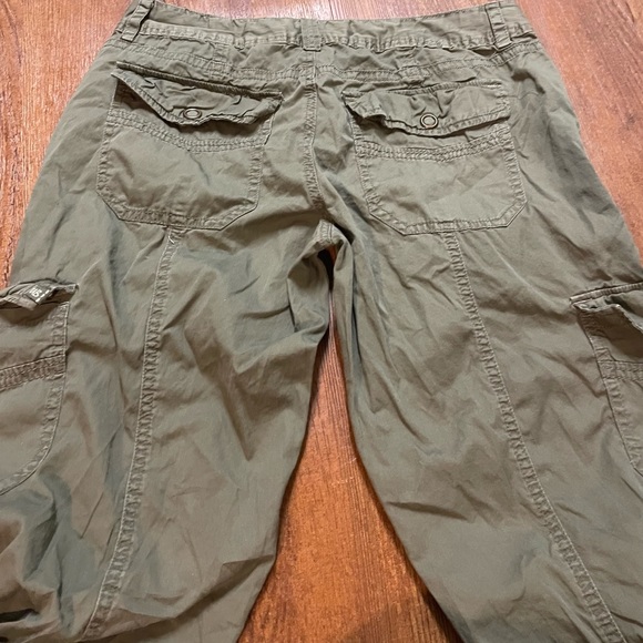 UNIONBAY | Pants & Jumpsuits | Union Bay Capris | Poshmark